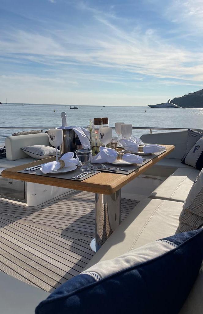 Yacht OREGGIA, Sunseeker | CHARTERWORLD Luxury Superyacht Charters